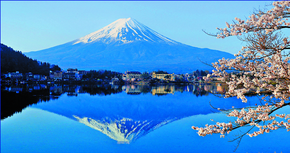 China's trackless tram to help reduce Fuji carbon footprint