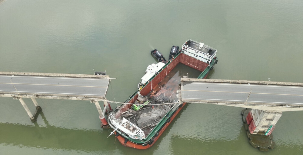 Five killed after barge hits bridge near China's Guangzhou, plunging ...