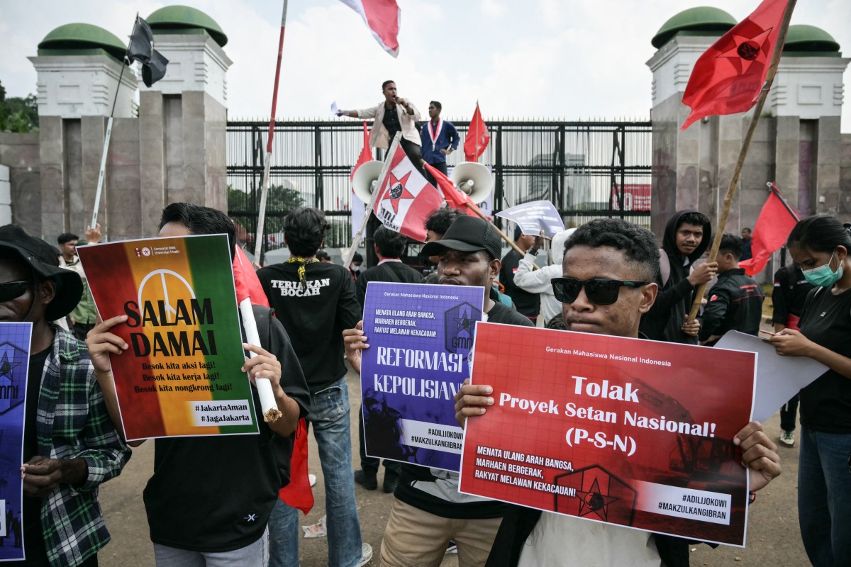 Thousands protest in Indonesia as military deployed in capital