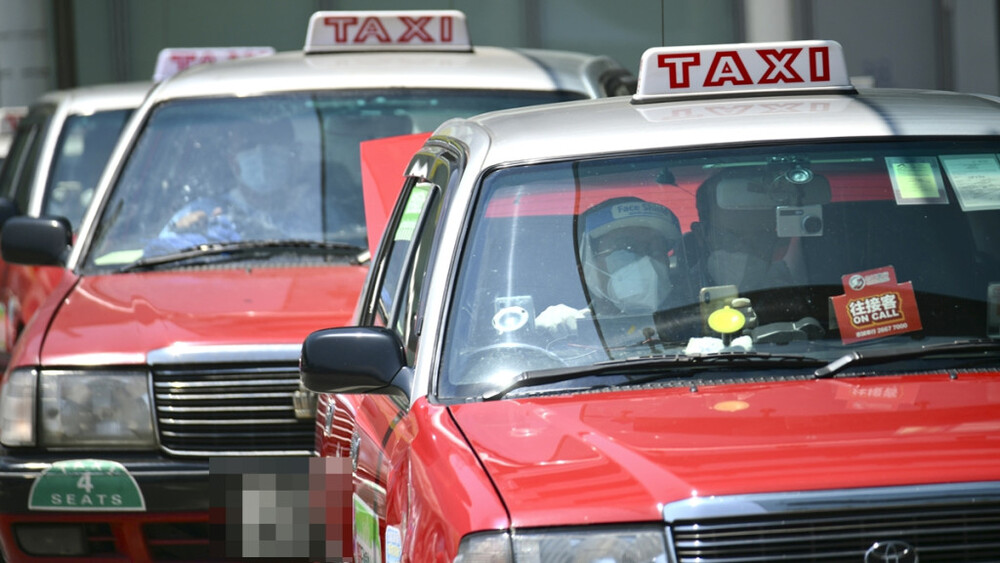 Taxi industry mulls to drive up flagfall to HK$32