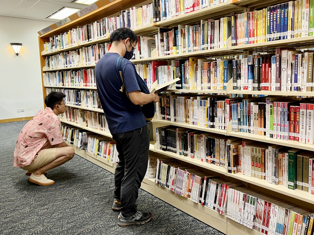 Library book borrowing drops 56pc in 10 years