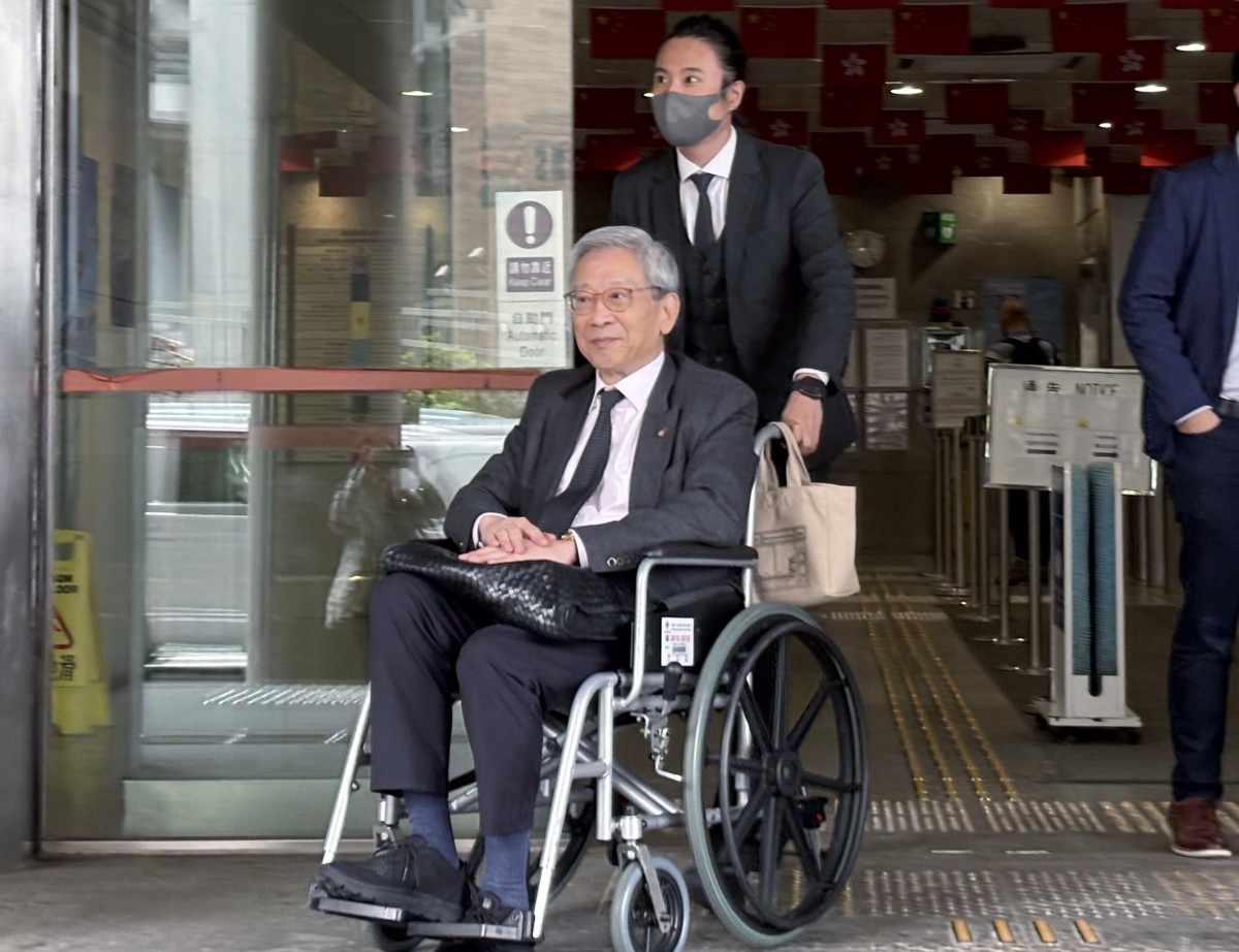 Senior Counsel fined $2,000 for careless driving after crossing double ...