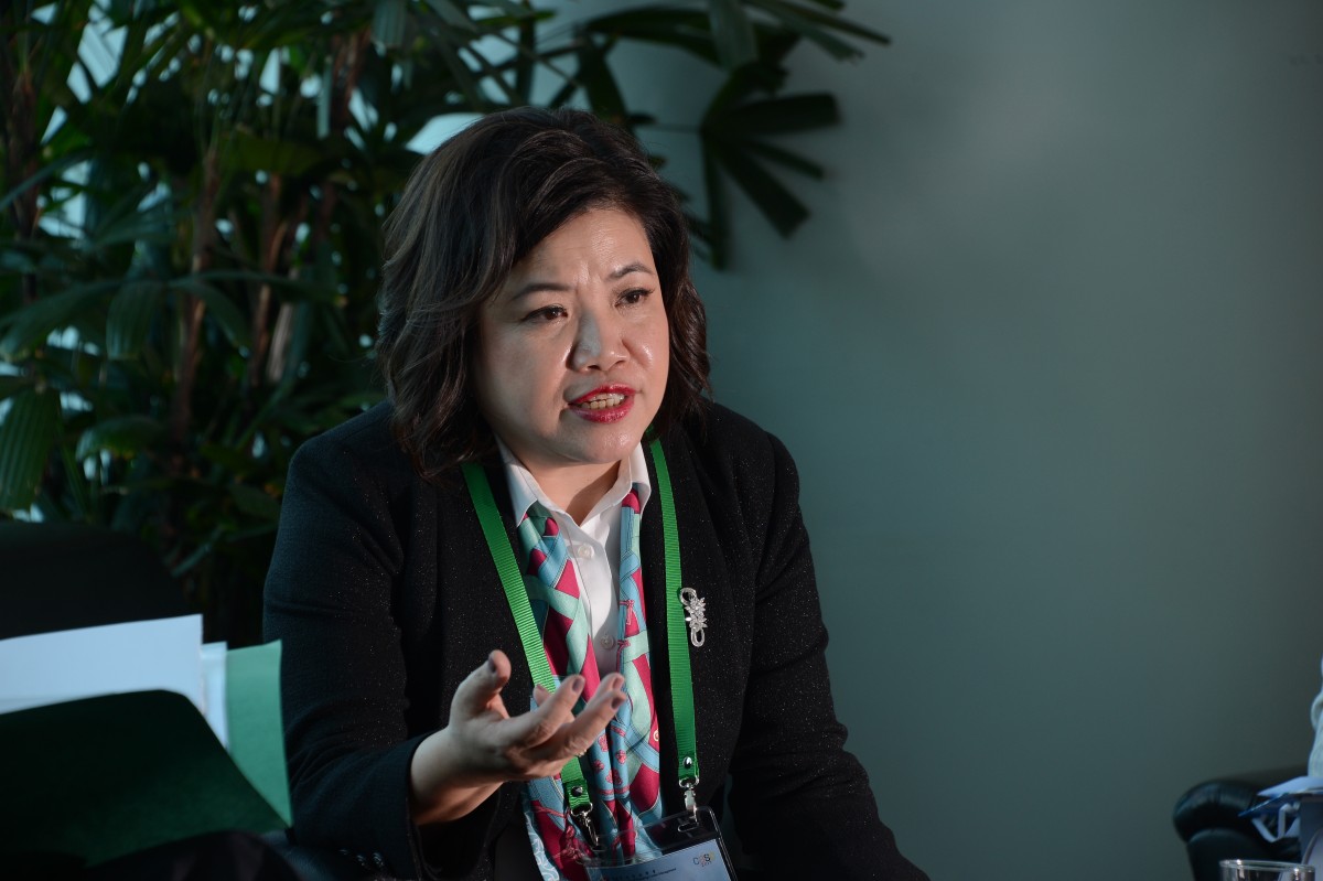 SHKP executive Maureen Fung suspended due to corruption