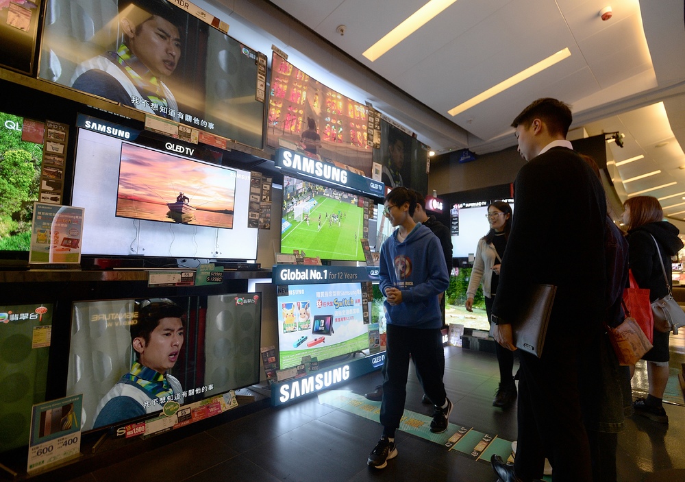 80,000 households in picture as HK set to pull analog plug