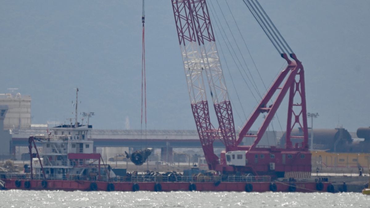 Black box retrieved from fatal Emirates cargo plane crash in HK
