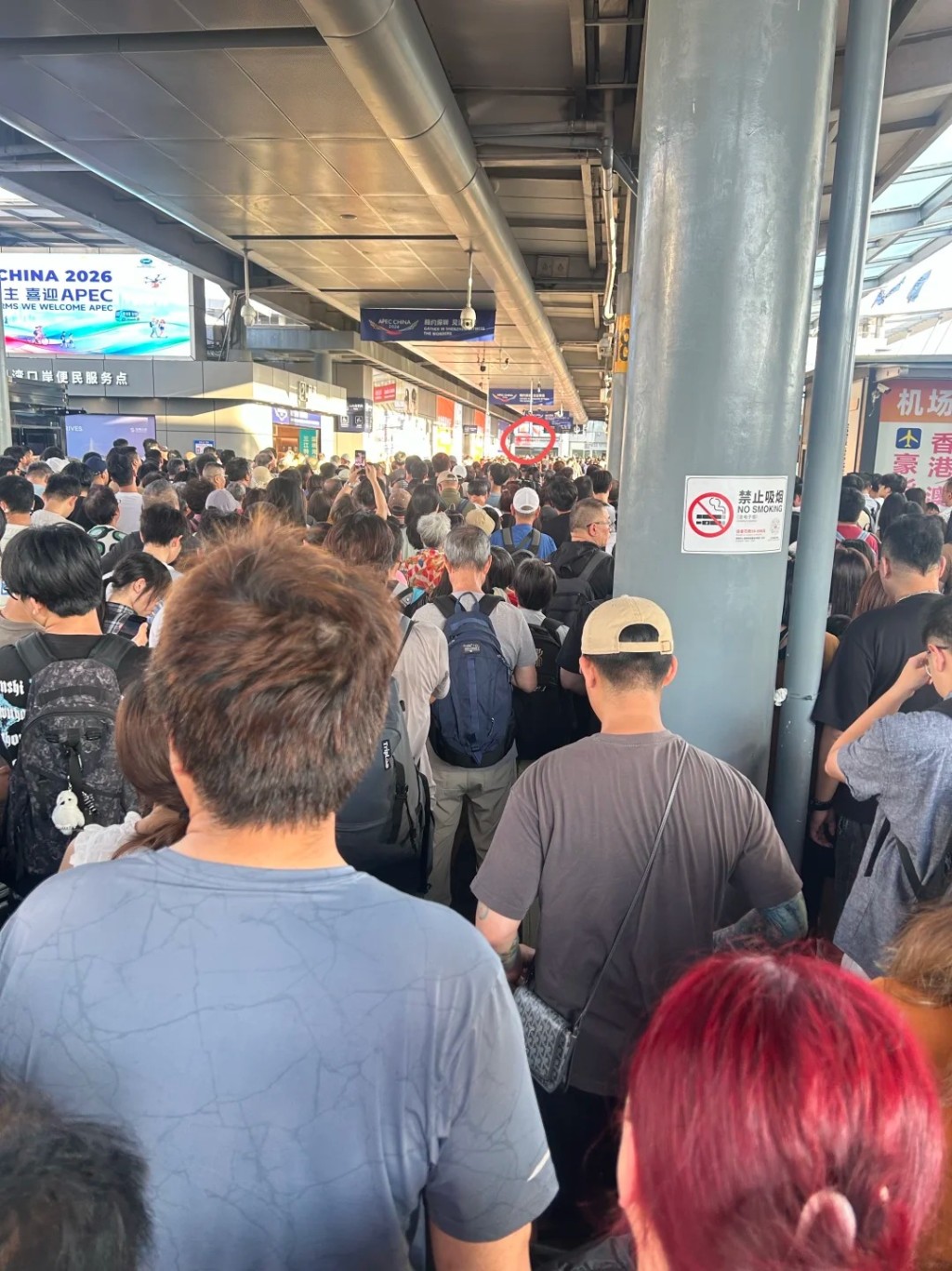 Crowds flood border checkpoints as Buddha's Birthday holiday ends