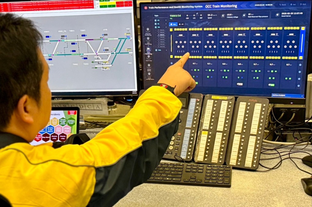 MTR launches first Q-train with new signaling system on Tsuen Wan Line