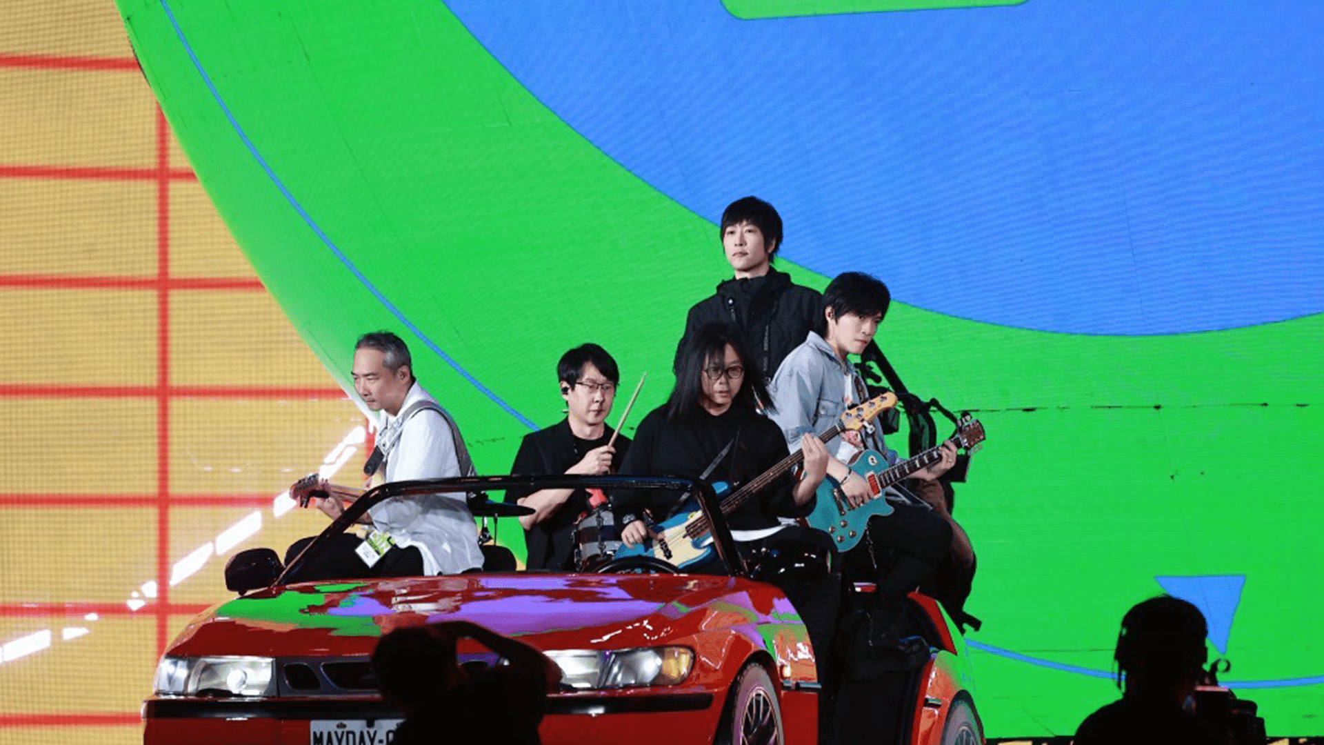 Mayday lights up Hong Kong with an unforgettable night of high energy