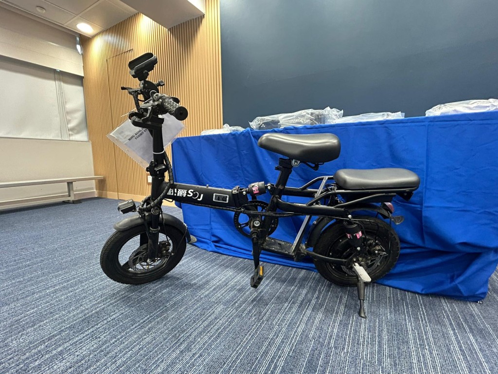 Student arrested over helmetless electric bicycle ride with two passengers
