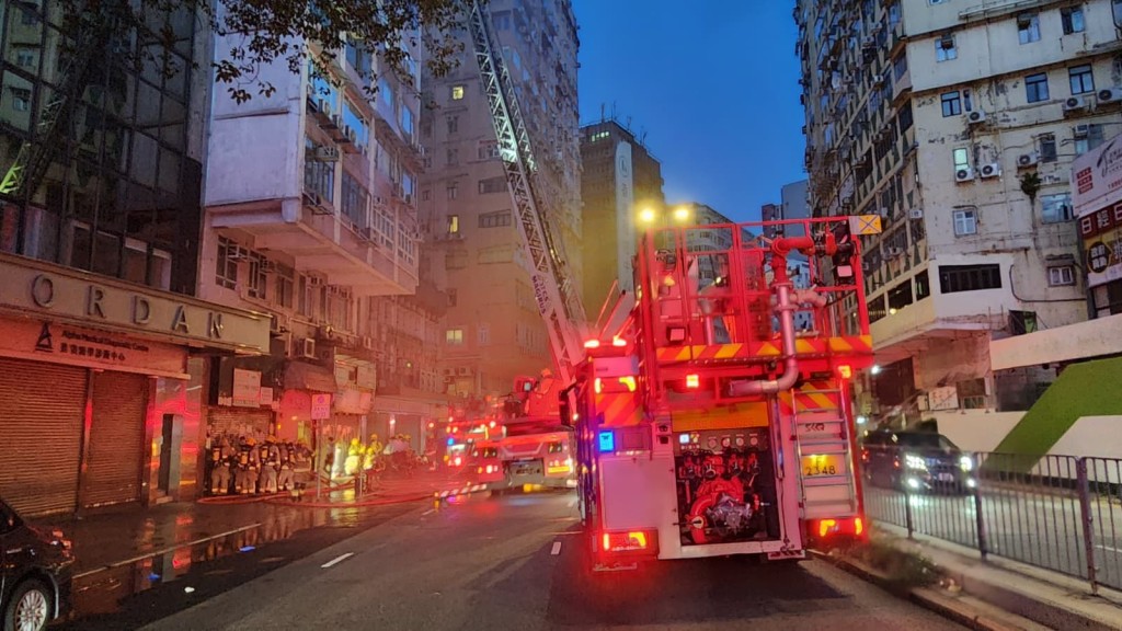 Man collapses after fleeing Jordan flat fire, roads closed