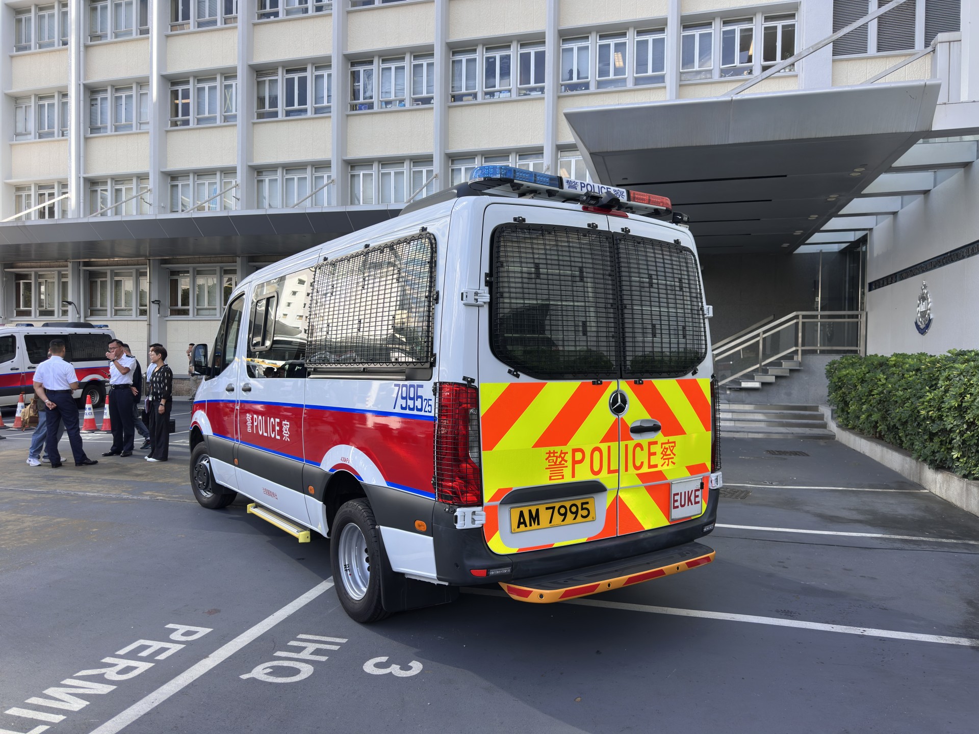 Police to introduce 200 mobile CCTV vehicles this year