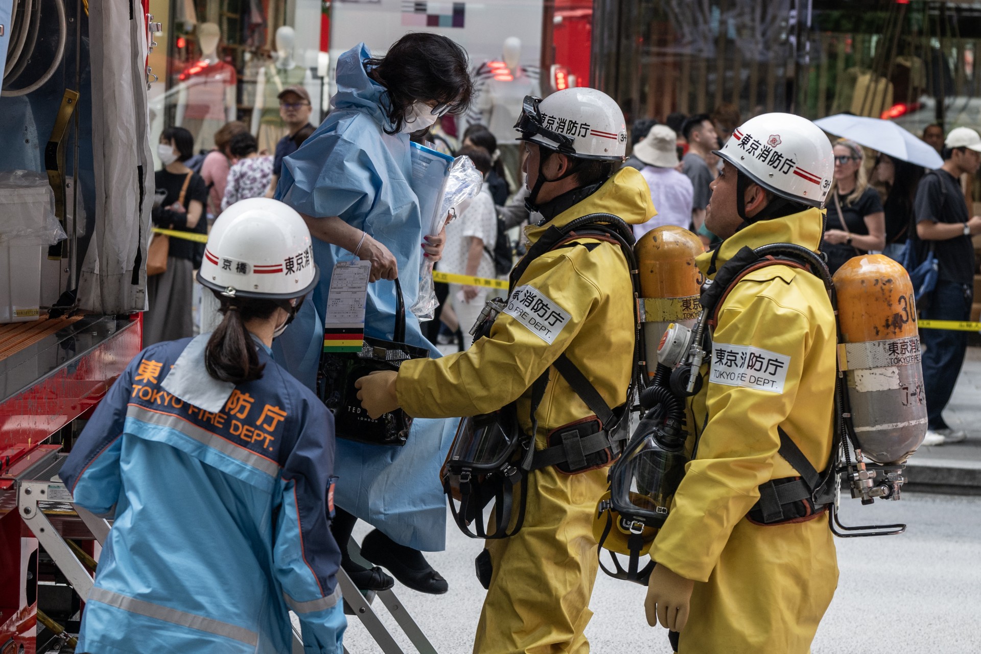 Around 20 injured after spraying incident in Tokyo mall
