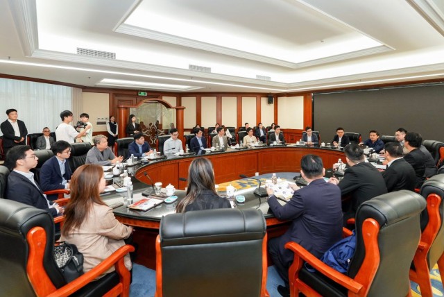 Federation of Hong Kong Foshan Associations leads young innovators to ...
